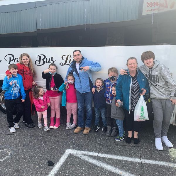 Evans Party Bus Limo, LLC – 980-251-2347